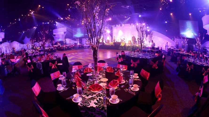 World-ShowPlace-Formal-Set-Up • Fairytale Weddings Guide