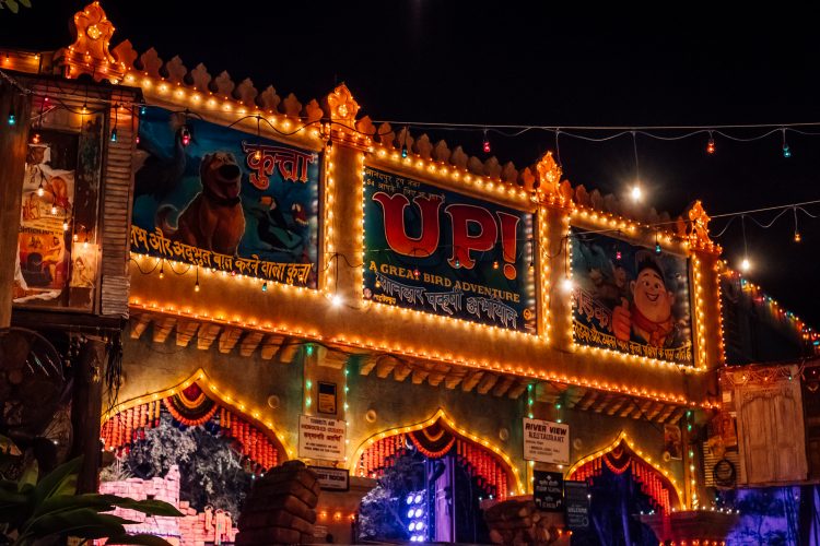 Caravan Stage – Animal Kingdom • Fairytale Weddings Guide